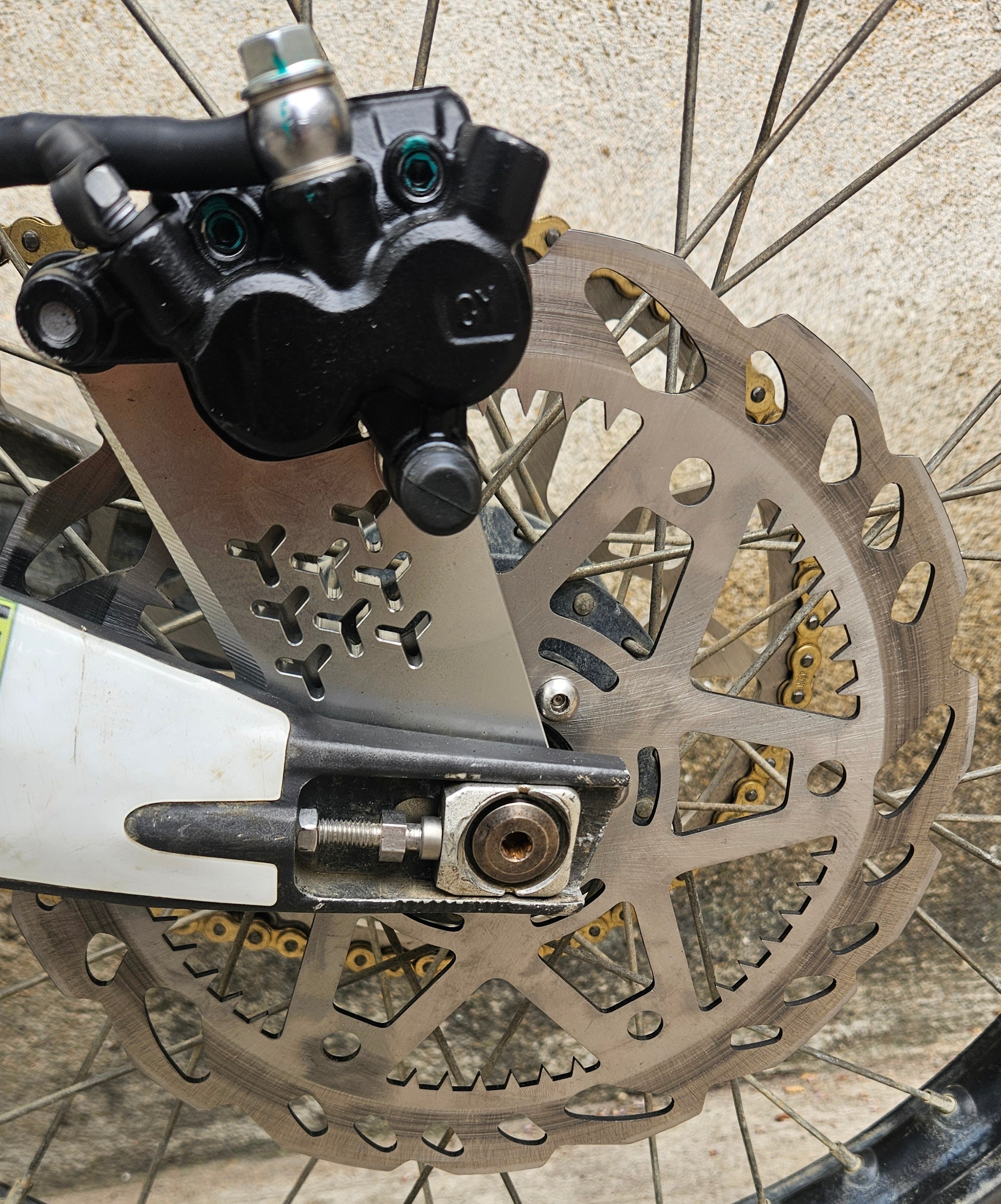 REV797 Custom Emoto Graphics & Best Mod Upgrades for Surron Bee
