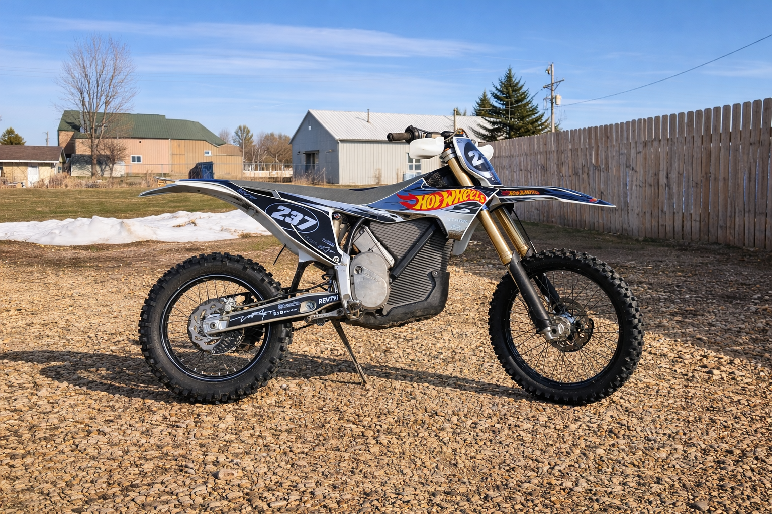 REV797 Custom Emoto Graphics & Best Mod Upgrades for Surron Bee