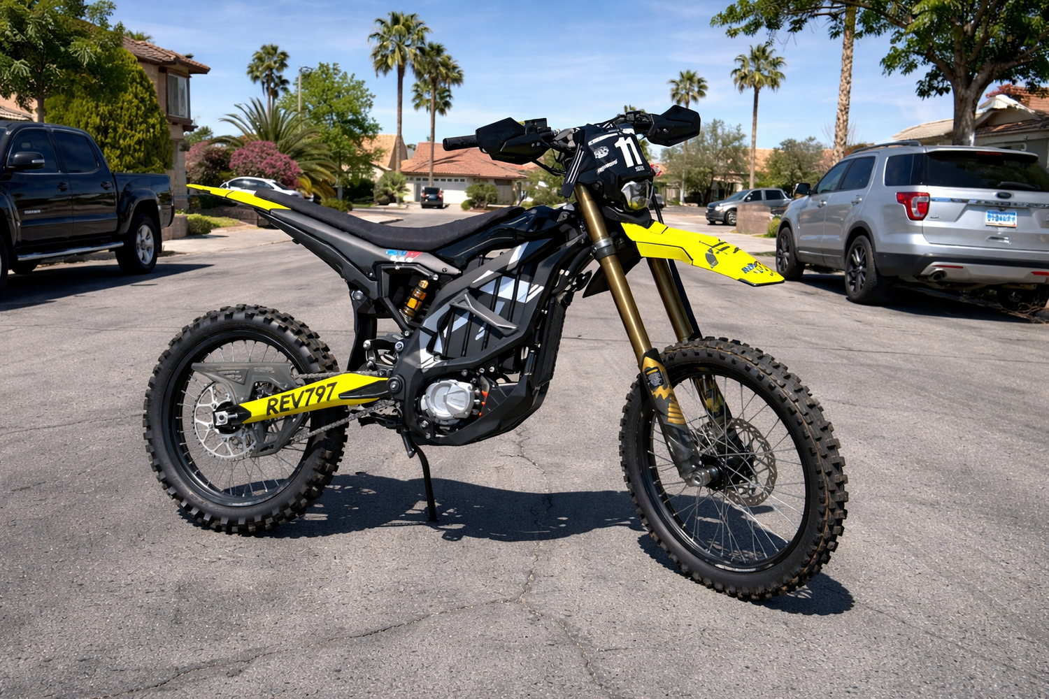 REV797 Custom Emoto Graphics & Best Mod Upgrades for Surron Bee