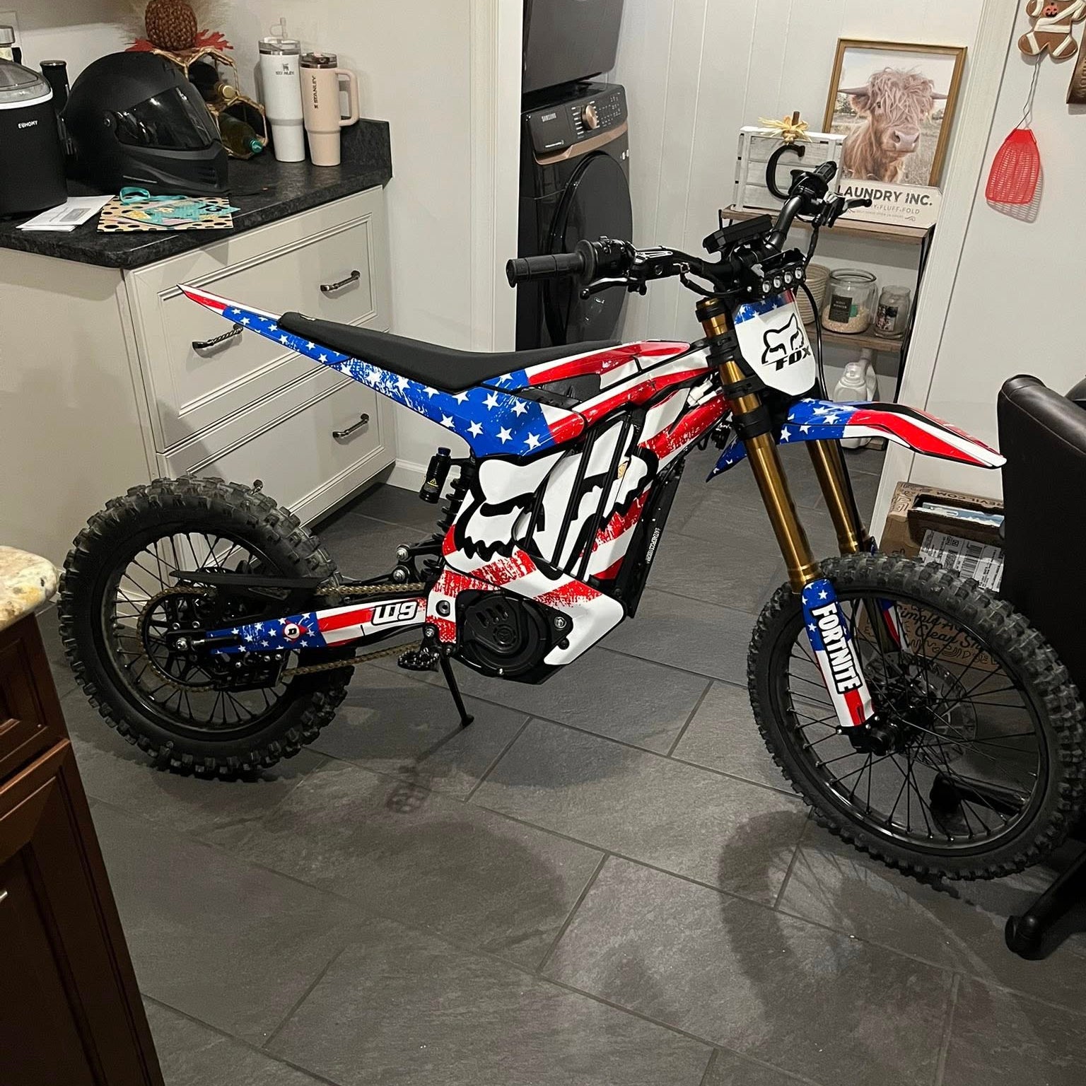 REV797 Custom Emoto Graphics & Best Mod Upgrades for Surron Bee